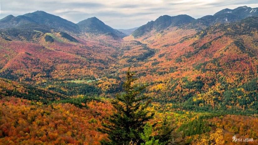 Many Areas Across New England Seeing Peak Color This Weekend