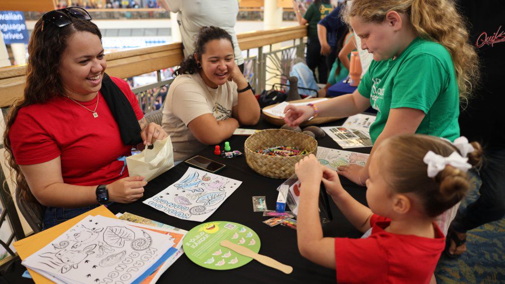 Ola Ka ʻĪ Koʻolau kicks off series Hawaiian language fairs