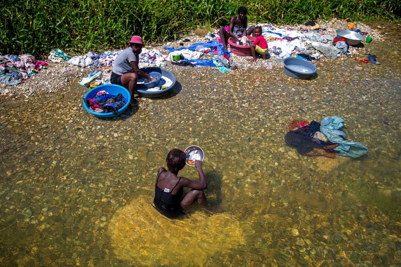 A decade after deadly cholera epidemic, Haiti awaits help