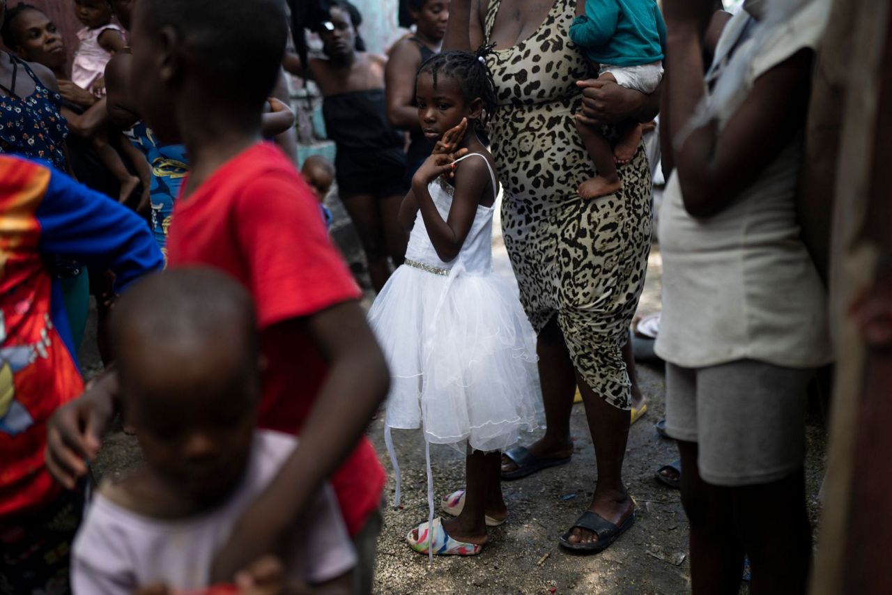 Chased from their homes by gangs, thousands of Haitians languish in ...