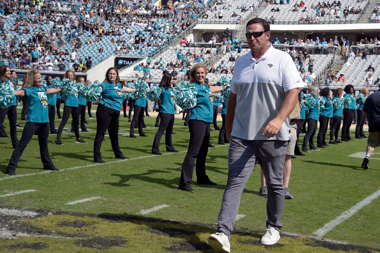 Boselli carries memories of late father into Hall of Fame