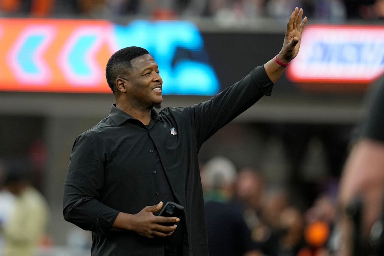 Mom's lessons of pluck, preparation served LeRoy Butler well