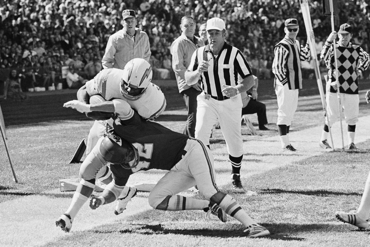 Longtime AFL-NFL star Robinson headed to Hall of Fame