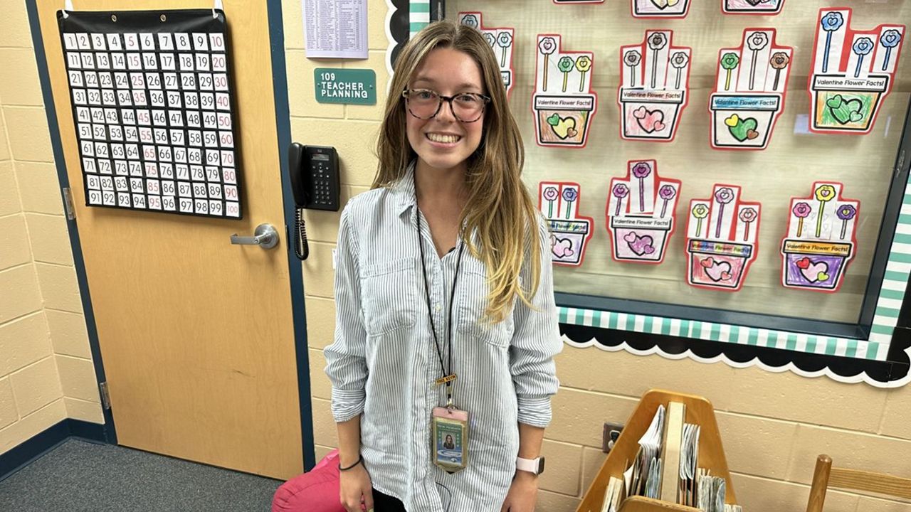 St. Pete teacher leads her kindergarteners by example