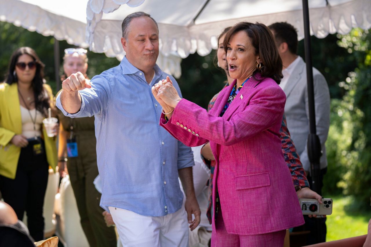 Kamala Harris says hip-hop is 'the ultimate American art form' as she ...