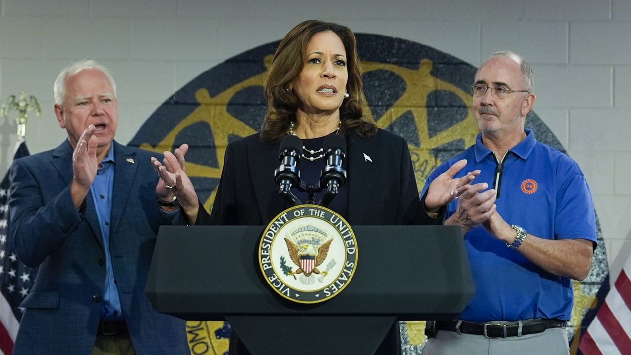 Harris, Walz rally UAW workers in Michigan