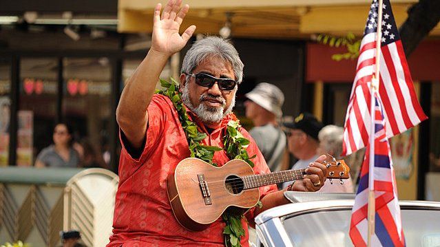 One of Hawaii's foremost conductors, Aaron Mahi, dies at 70