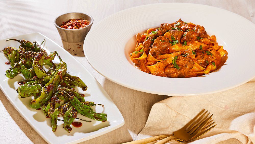 Thanksgiving made easy with dine-in, take-home options