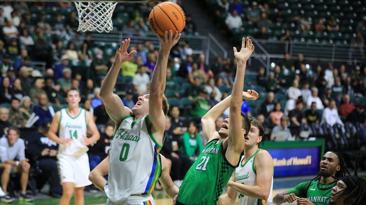 'Big Fish' Johnson, Hawaii basketball chomp Manhattan