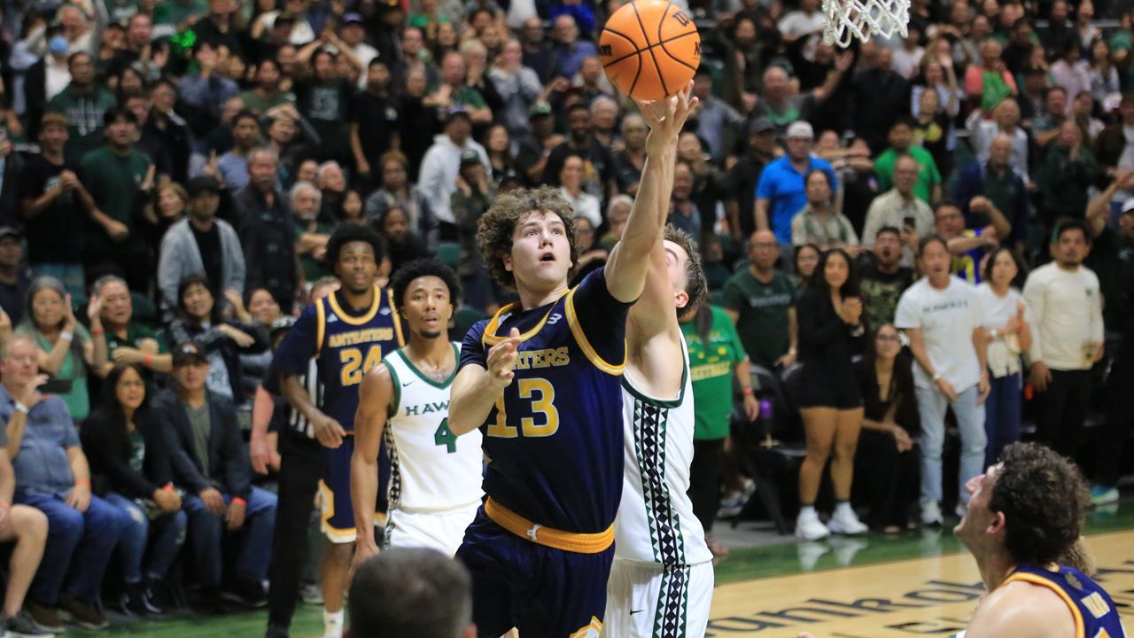 Hawaii basketball stuns UC Irvine on Erickson's winner