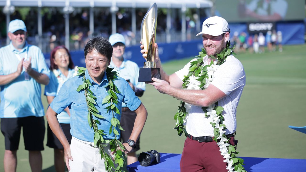 Grayson Murray wins Sony Open with playoff magic
