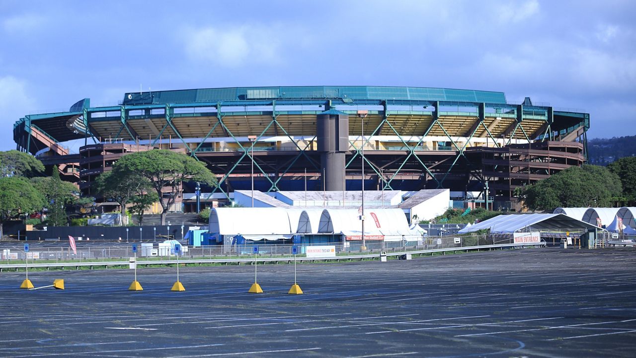 As Aloha Stadium begins to come down, Carr touts progress