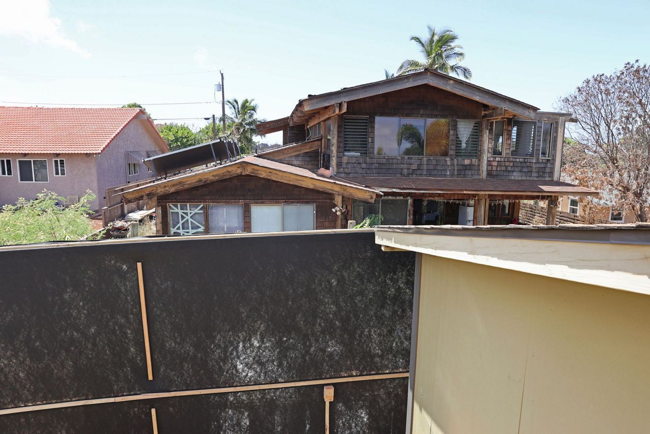 Native Hawaiian neighborhood survived Maui fire. Lahaina locals praise ...