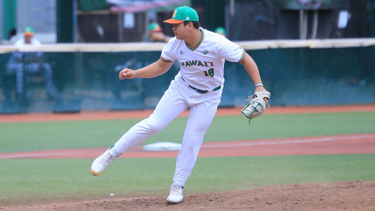 Hawaii baseball team goes for Rice series win