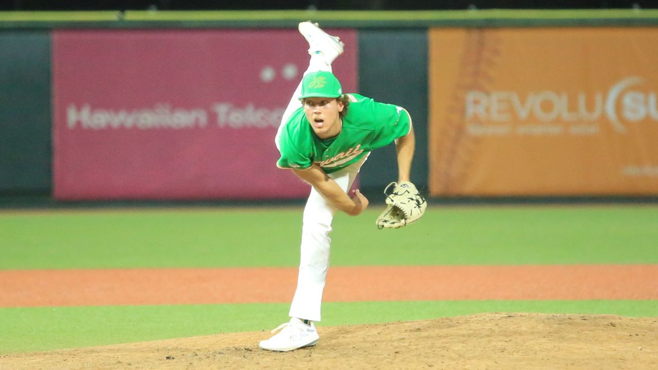 Giroux leads Hawaii baseball past CSU Bakersfield