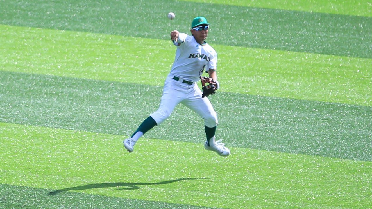 Hawaii baseball team overpower Northeastern for series lead