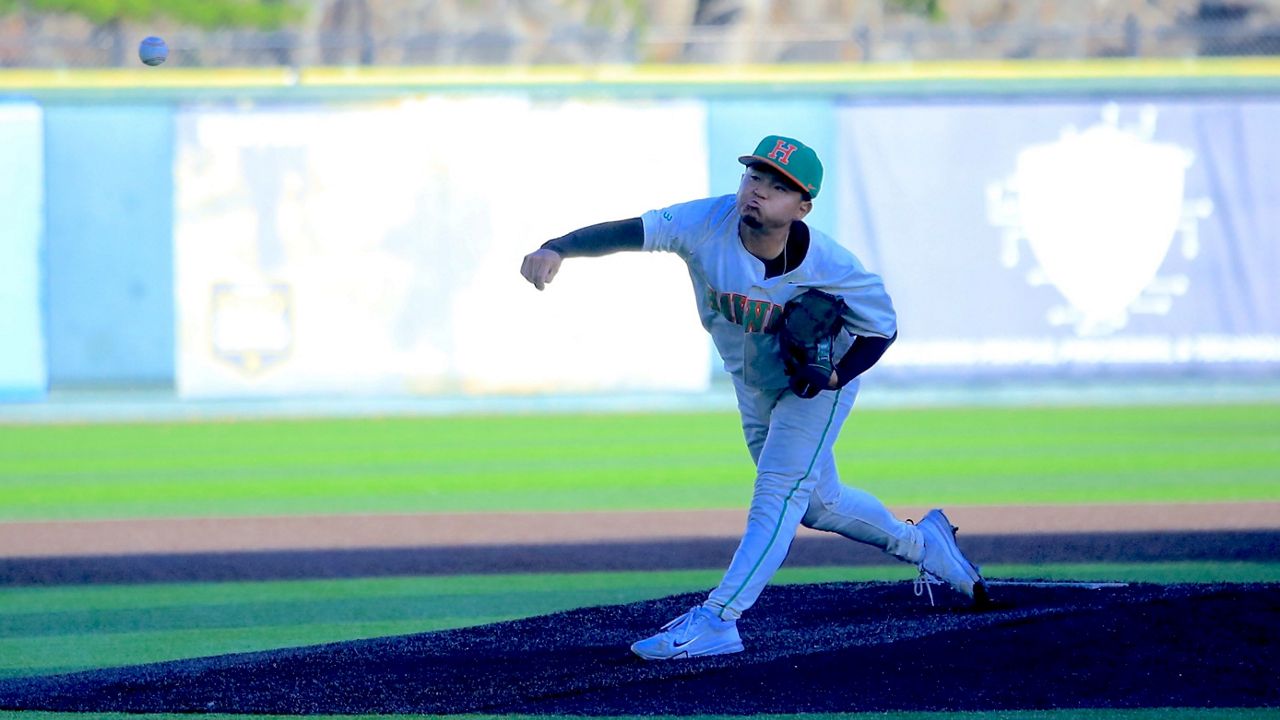 Japan's Tsubasa Tomii ready for more with Hawaii baseball