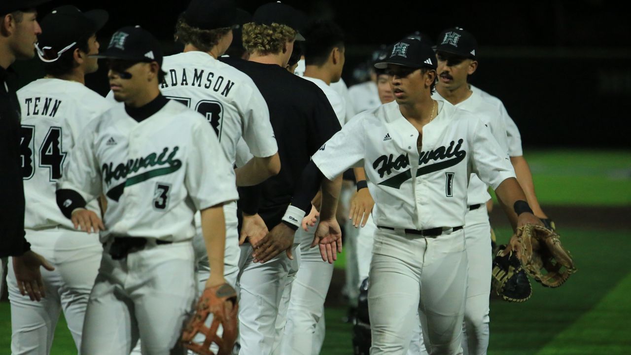 Hawaii baseball team within 1 win of Big West tournament