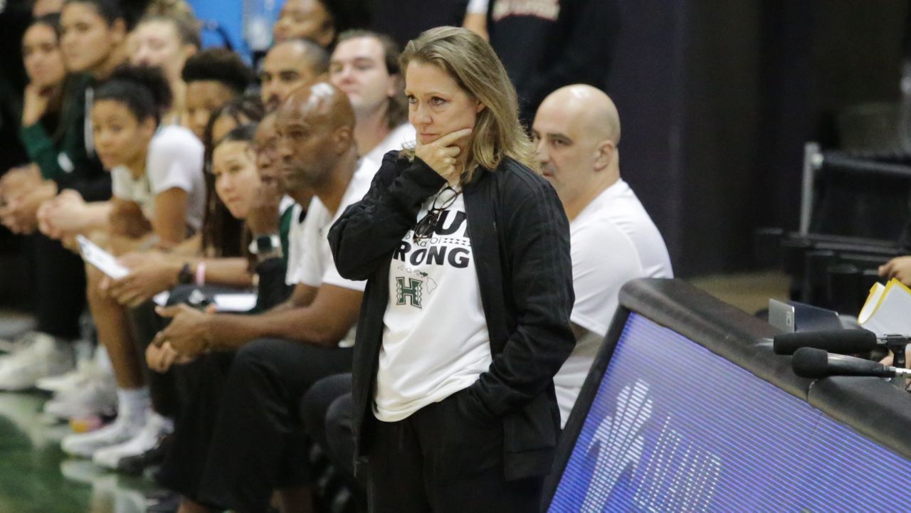 Hawaii women's basketball team falters at UC Davis