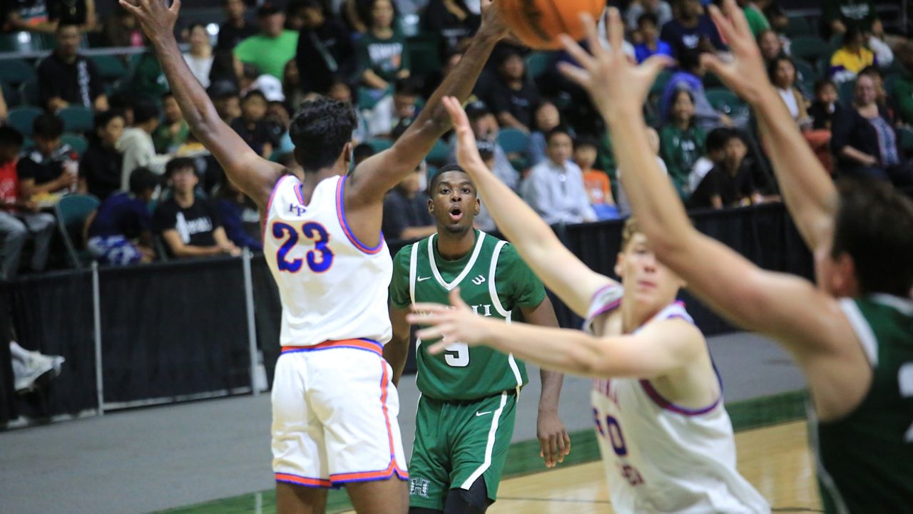 Hawaii men's basketball routs Pomona-Pitzer in exhibition