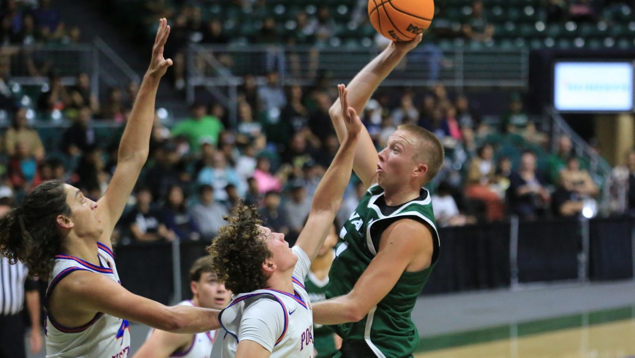 Hawaii men's basketball routs Pomona-Pitzer in exhibition