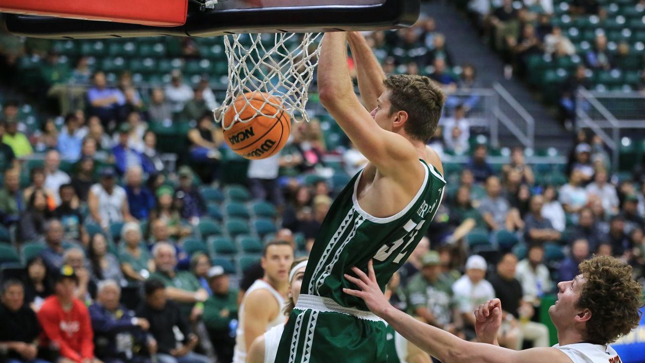 Hawaii hoops beats Pacific for Rainbow Classic championship