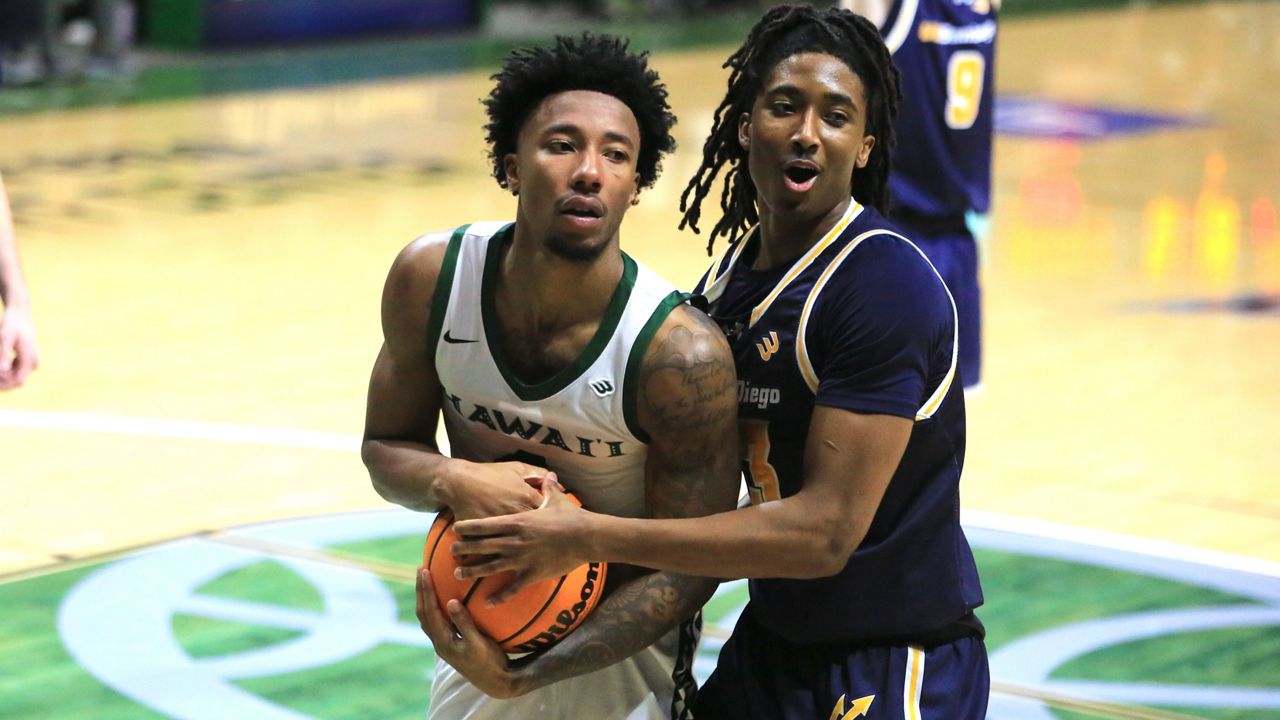 Hawaii basketball gets win in rematch with ex-Bow Beattie