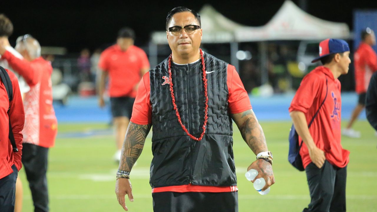 Girls flag football debuts at Hawaii prep showcase event