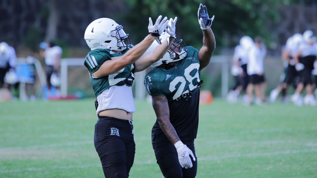 Bishop Gorman trio seeks to make impact with Hawaii football