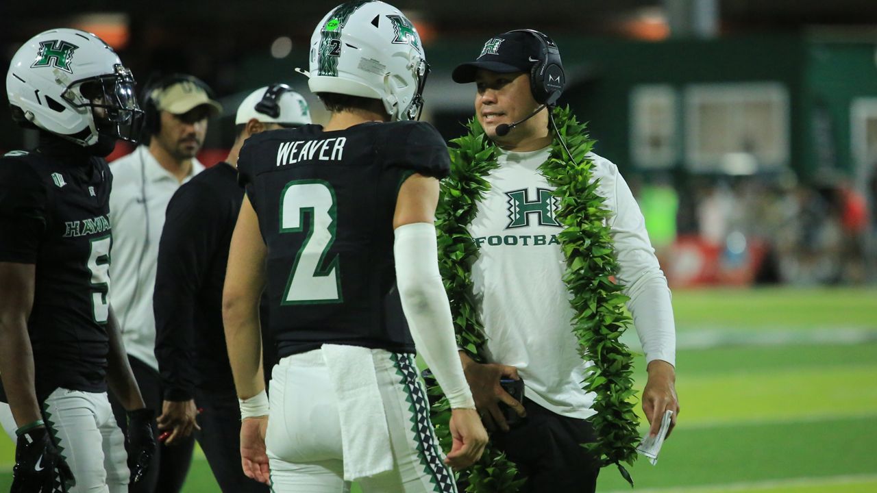 Hawaii football grinds out win over FCS Portland State