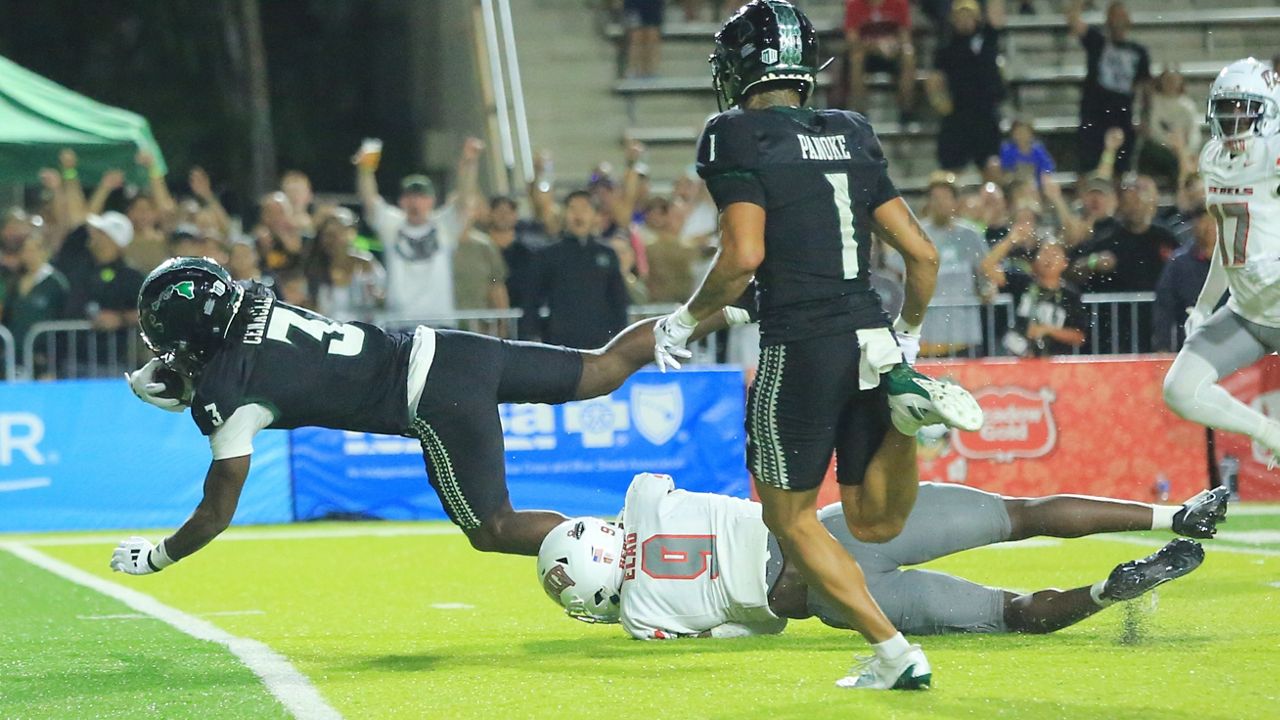 Hawaii football team comes up short against UNLV
