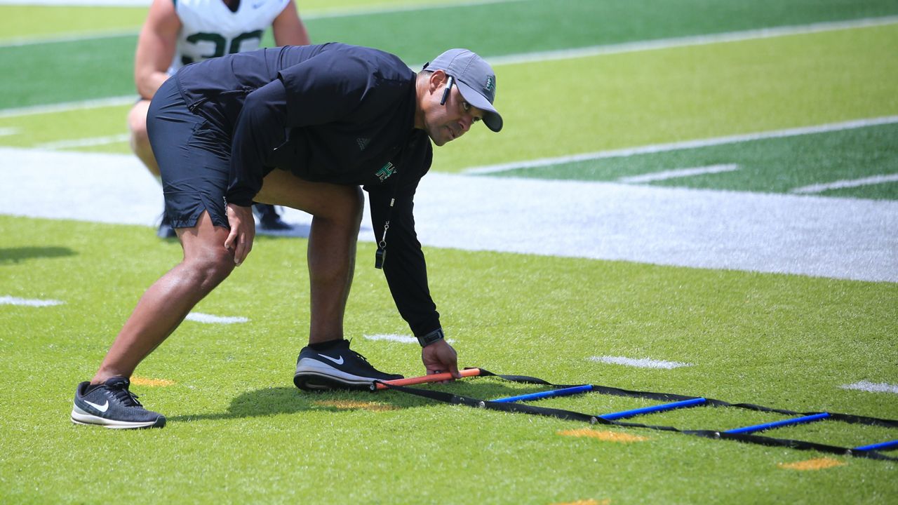UH football team takes the heat at 1st fall practice of 2025