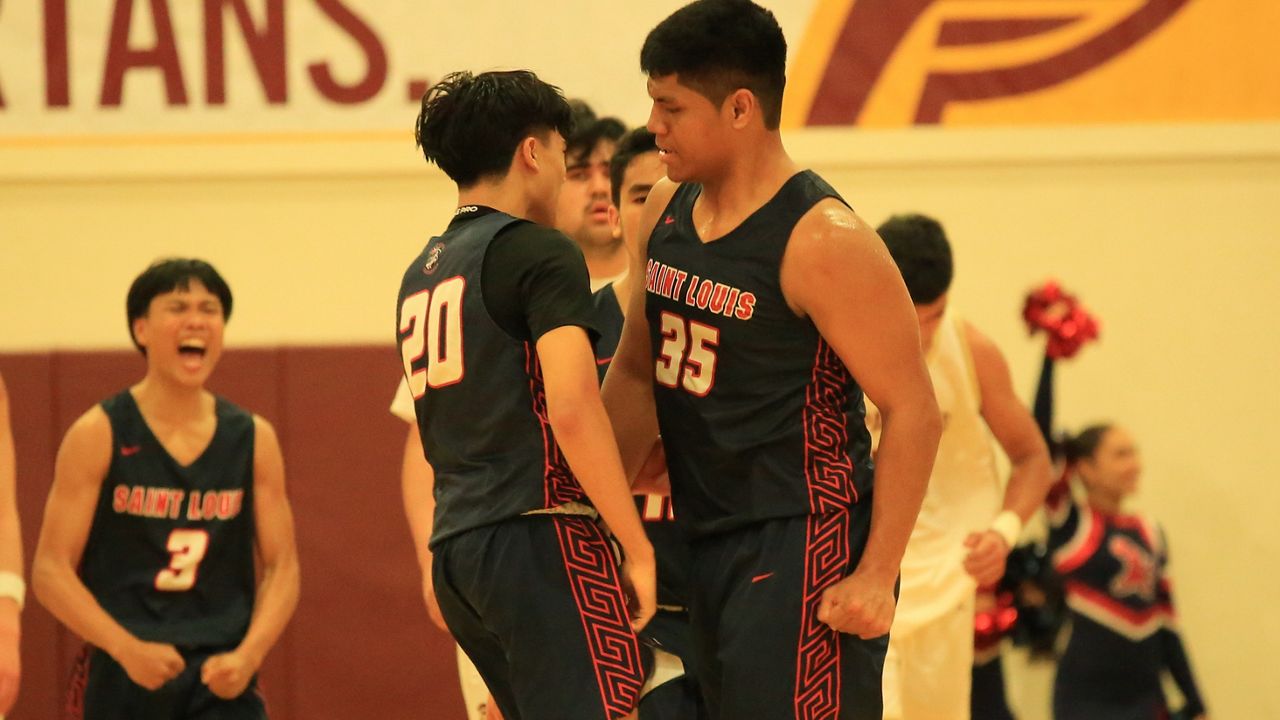 Saint Louis routs Punahou to claim ILH boys basketball title