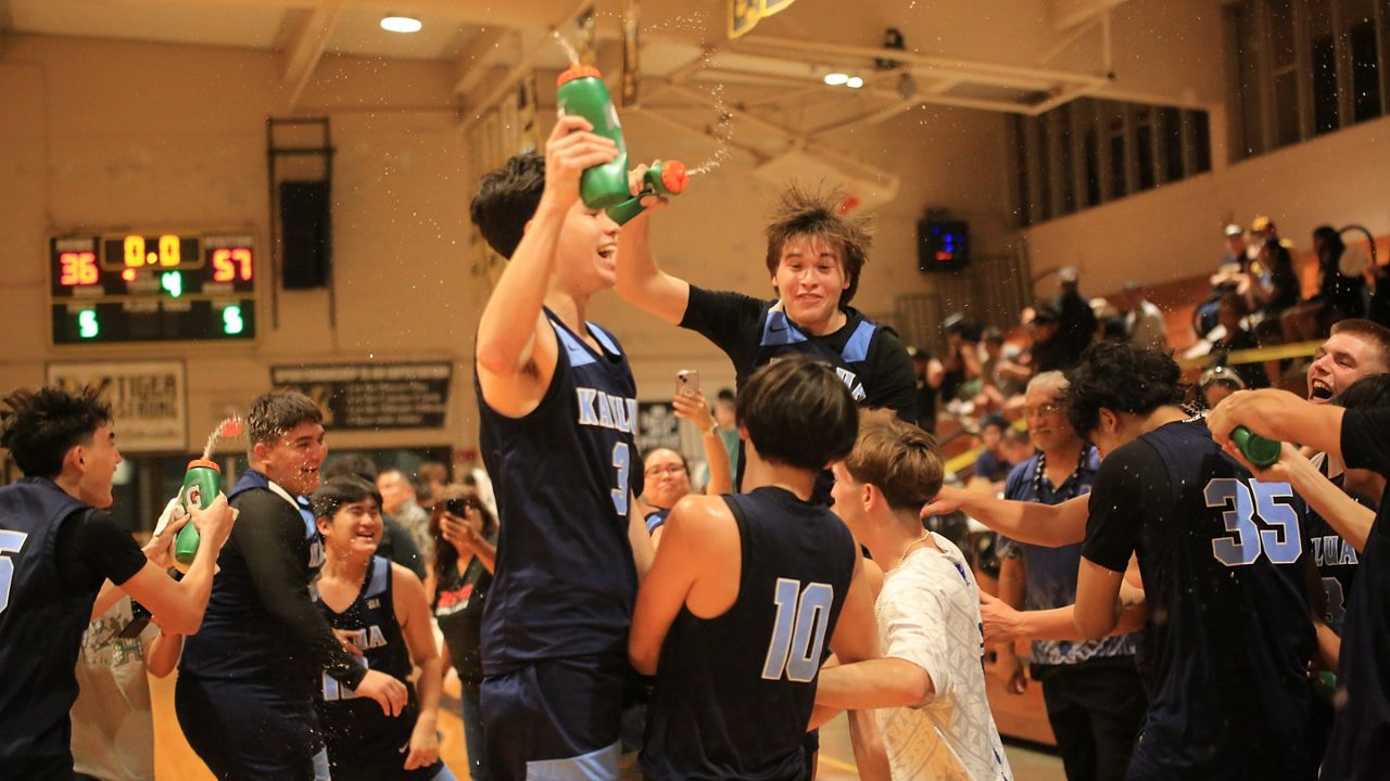 Kailua takes 1st top OIA boys basketball title since 1982