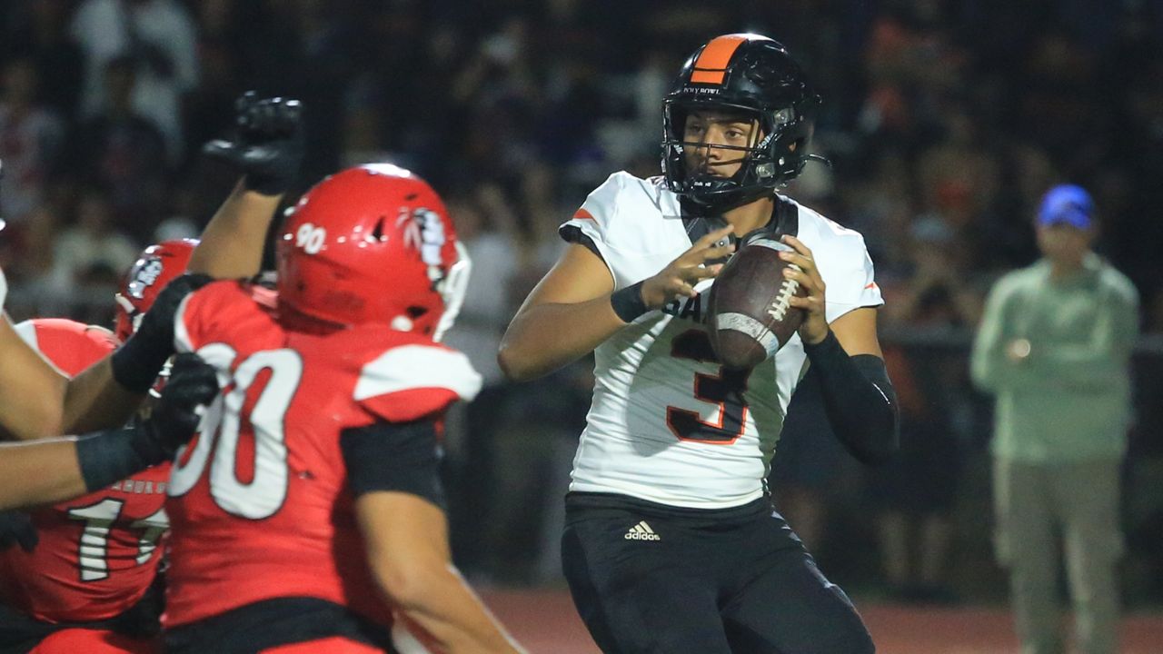 Campbell picks up marquee win at Kahuku, sweeps OIA Open