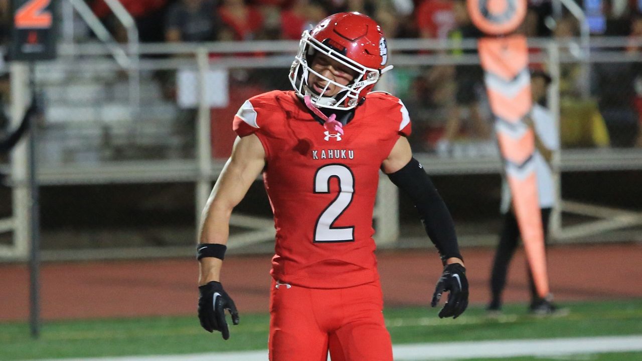 Campbell picks up marquee win at Kahuku, sweeps OIA Open