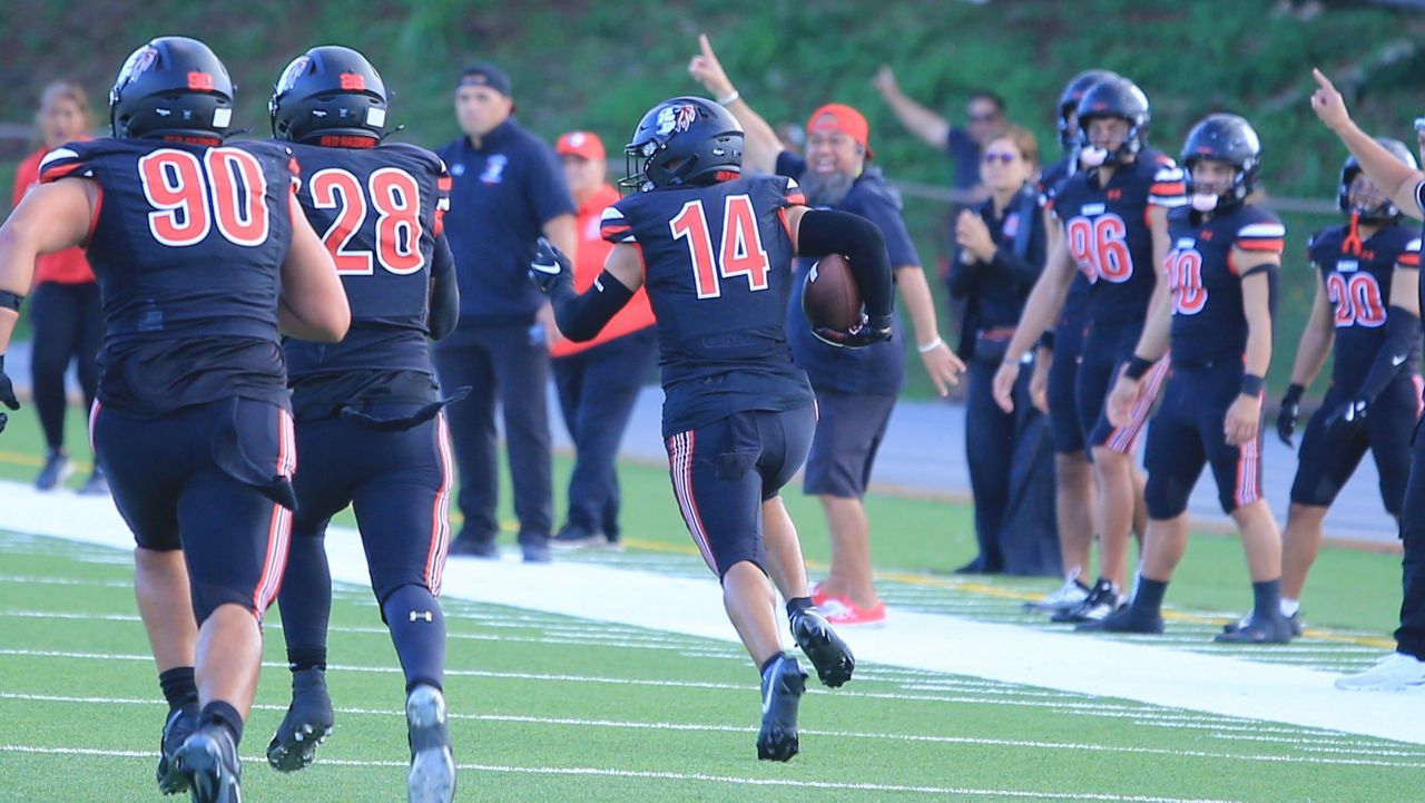 Kahuku, Saint Louis reach HHSAA Open Division final