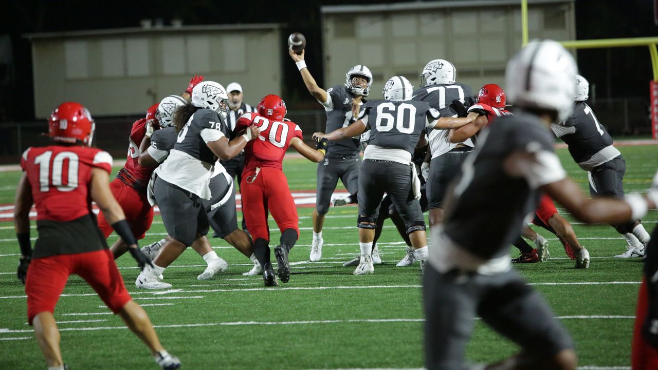 Kahuku football stuns national No. 3 St. John Bosco
