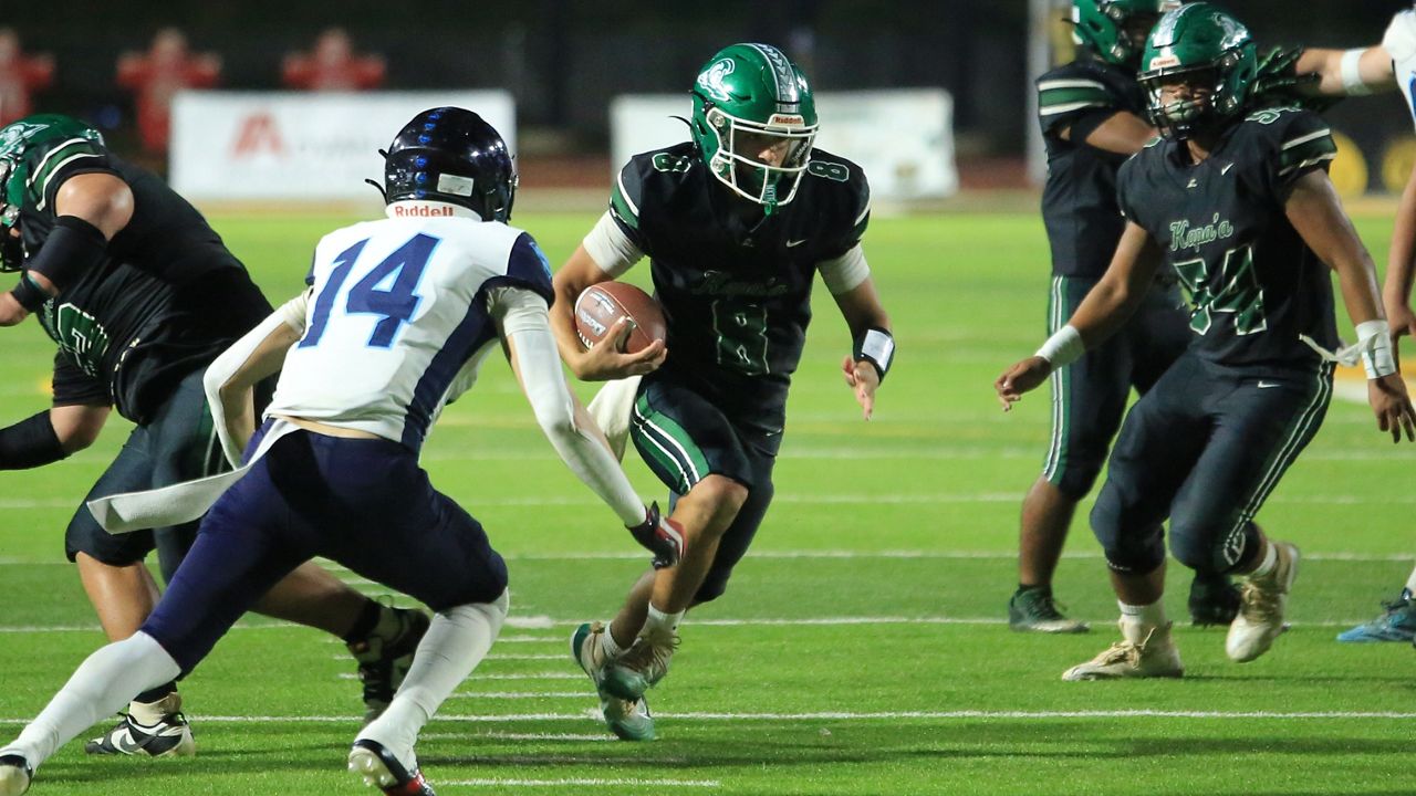 Kailua football clutch against Kapaa for 1st state title