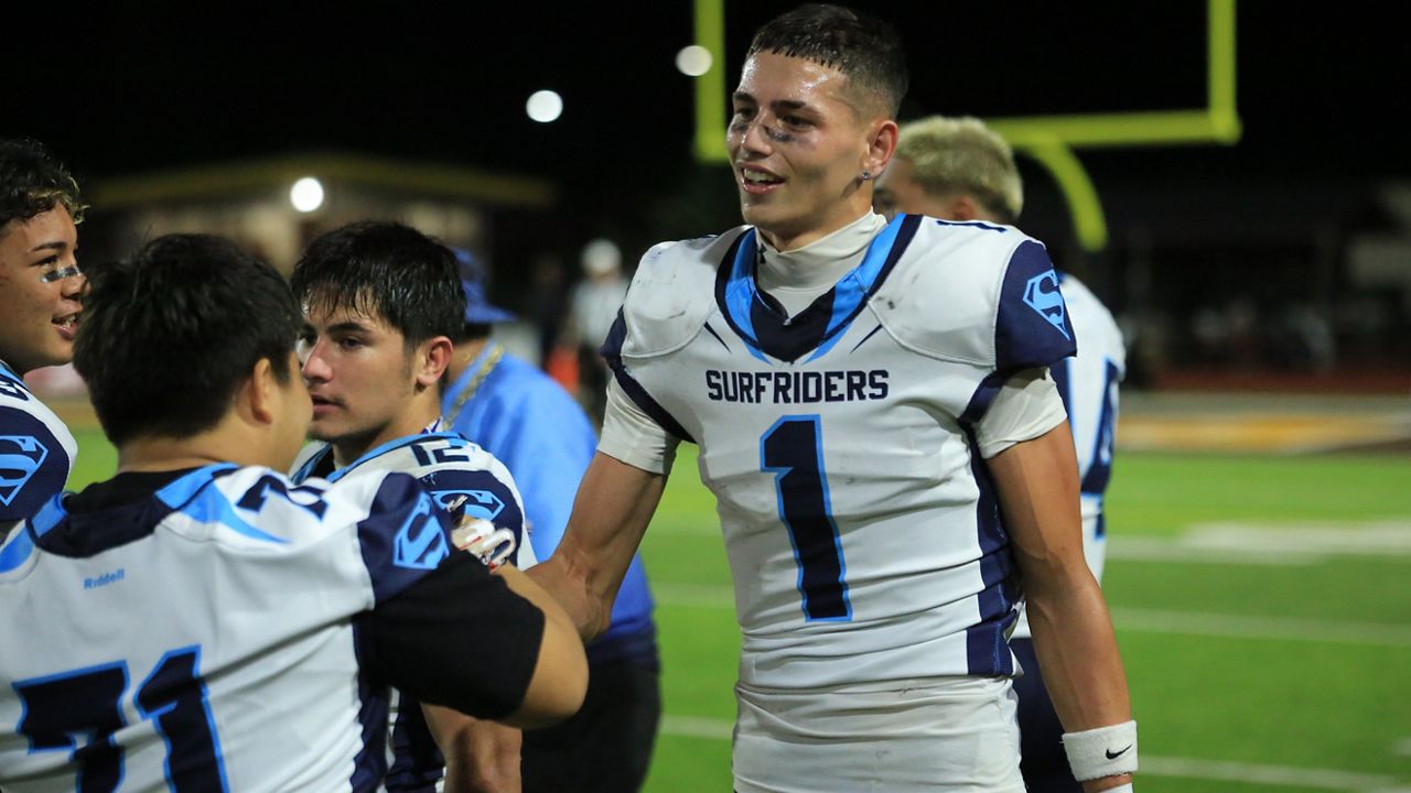 Kailua football clutch against Kapaa for 1st state title