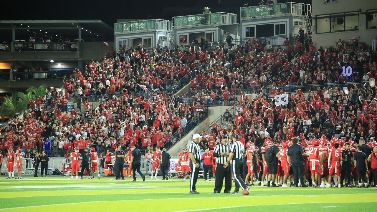 Saint Louis beats Kahuku for state Open football title