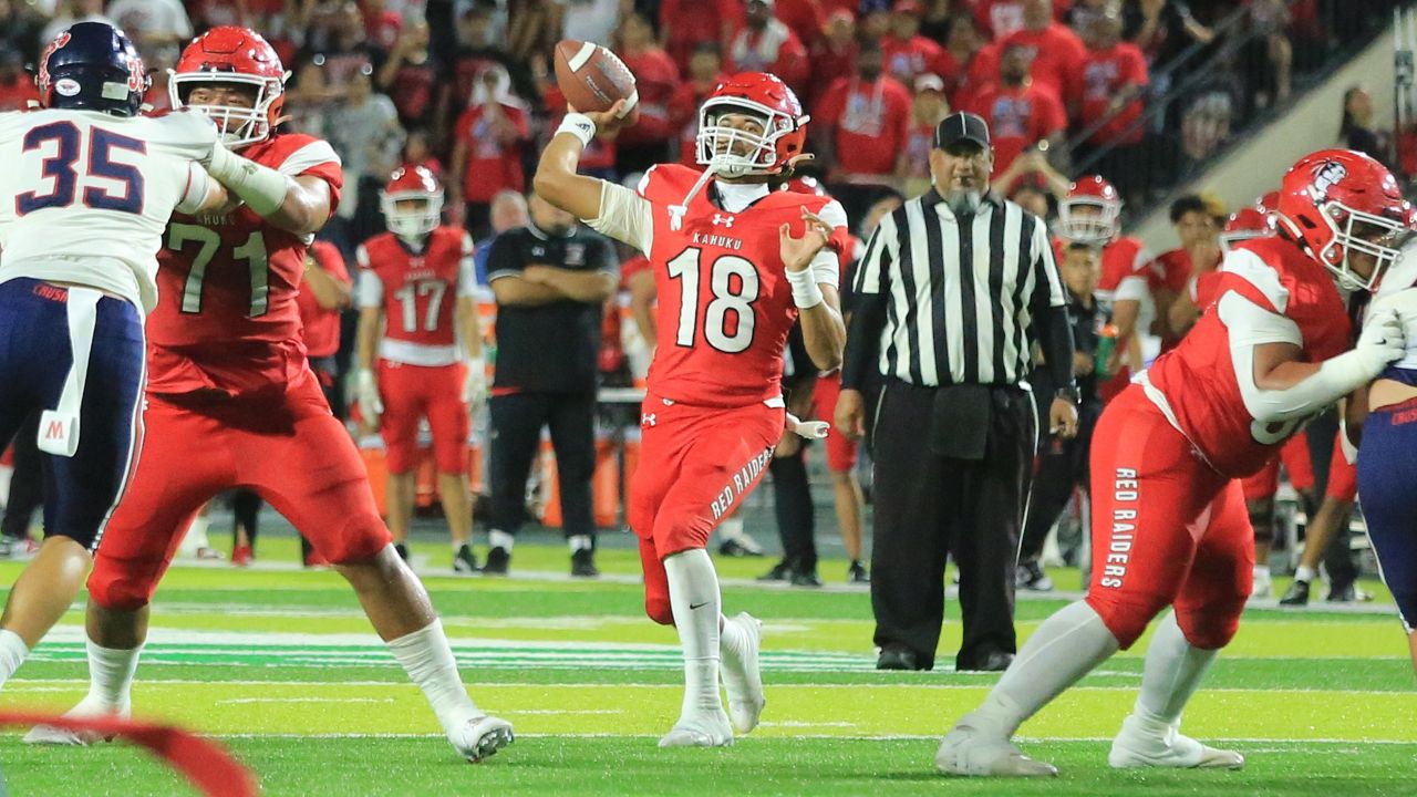 Saint Louis beats Kahuku for state Open football title