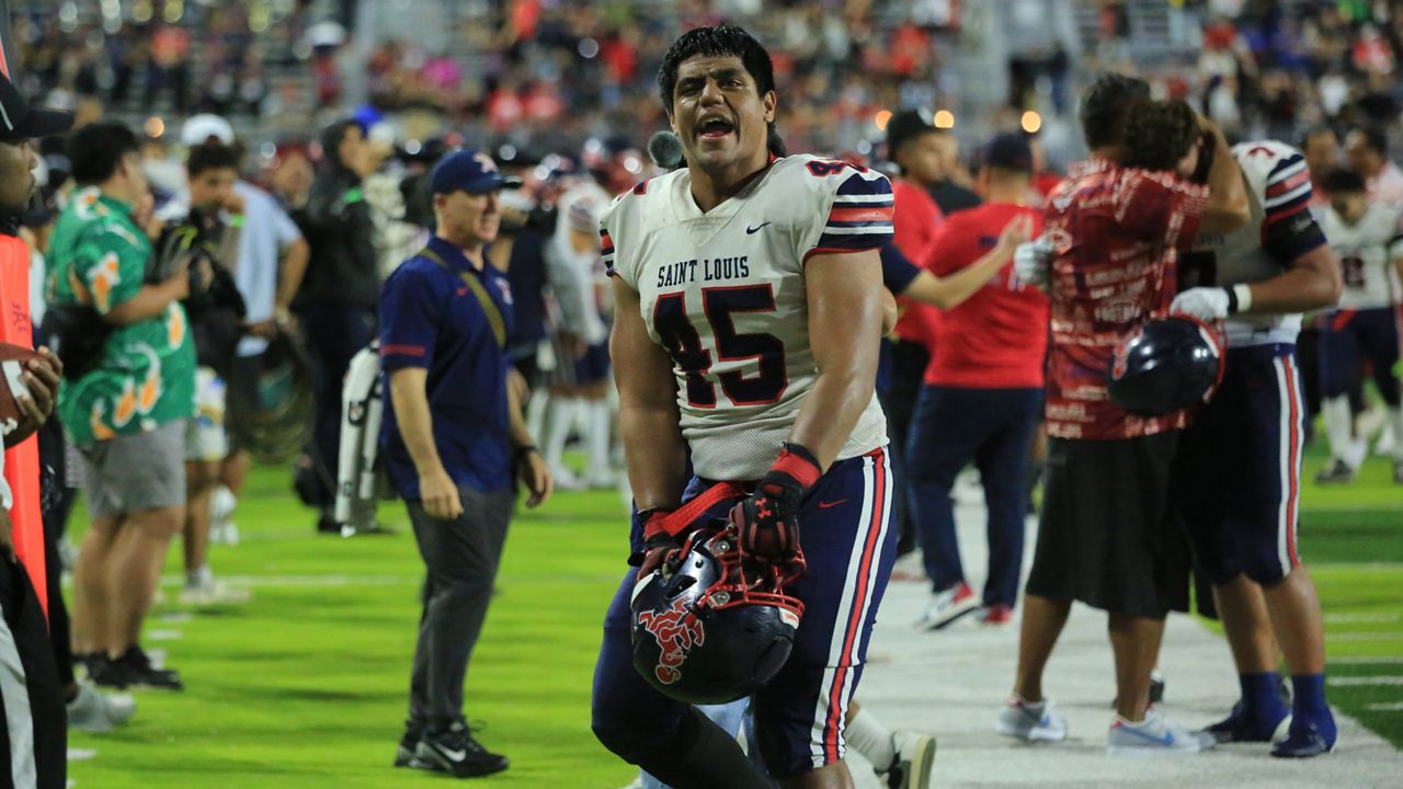 Saint Louis beats Kahuku for state Open football title