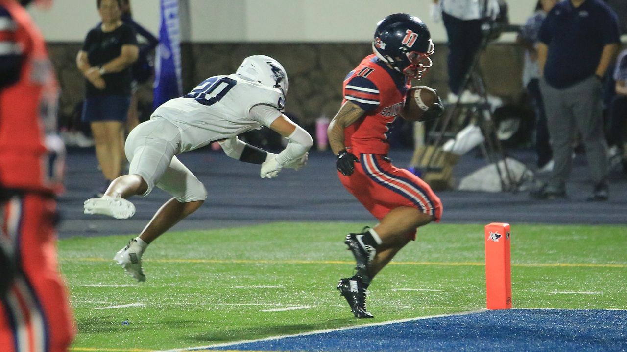 Saint Louis routs Kamehameha in must-win ILH football game