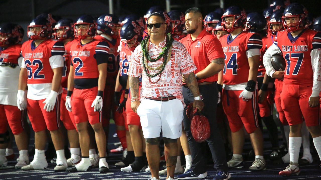Saint Louis routs Kamehameha in must-win ILH football game