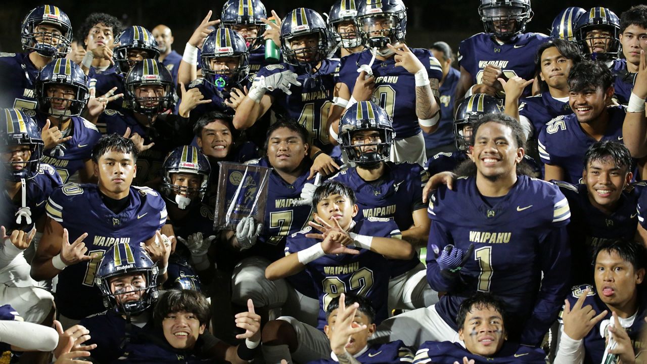 Waipahu tops Farrington for 2nd straight OIA D-I title