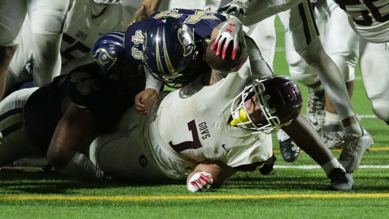 Waipahu tops Farrington for 2nd straight OIA D-I title