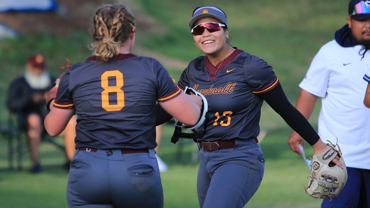 Sniffen powers Maryknoll softball over Kamehameha