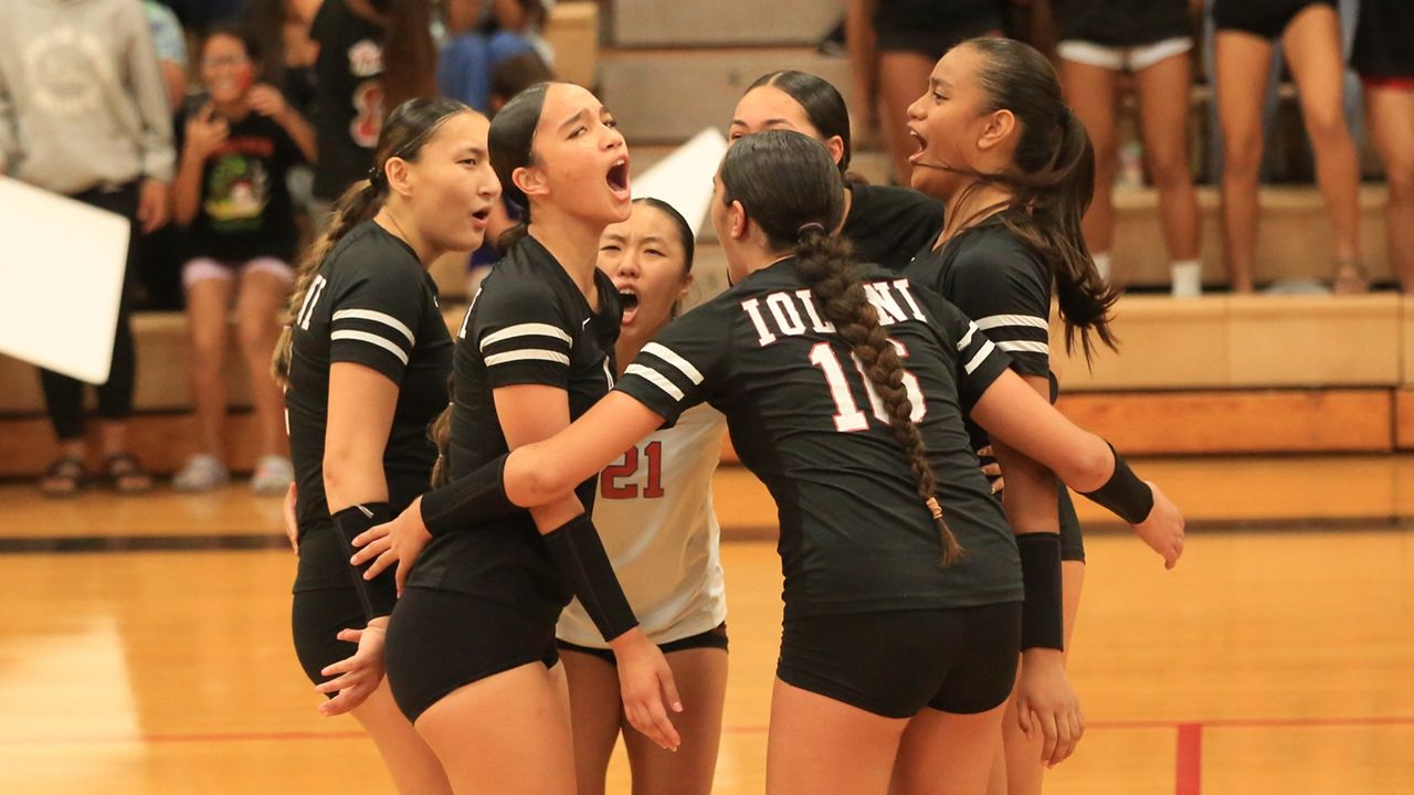 Kamehameha volleyball beats Iolani in 5 to extend ILH season