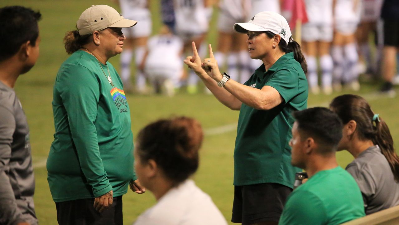 Hawaii soccer team opens road trip with loss at Seattle U